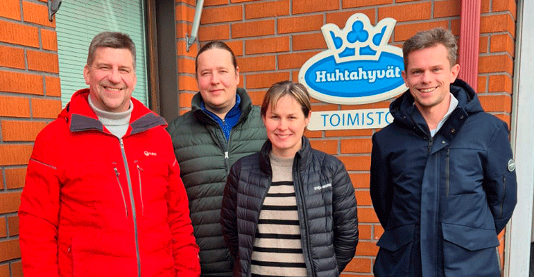 Tradición y tecnología se dan la mano: Huhtahyvät apuesta por la Flexifam 55 de FAM Stumabo para ...